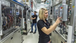 Young Euro engineers want work in Germany