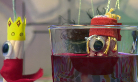 Dancing tampon song to teach kids about periods