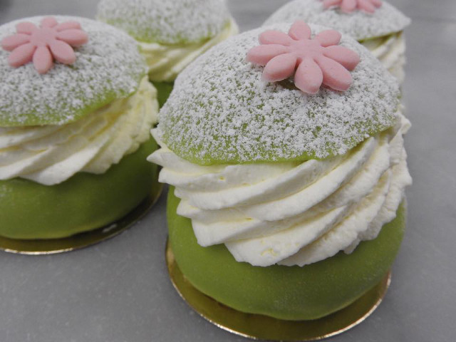 Why this hybrid cake has gone viral in Sweden