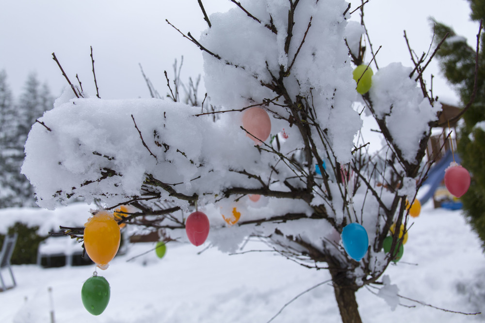 Six photos that show just how cold it was over Easter weekend