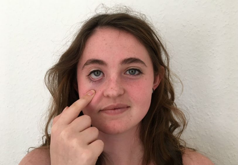 9 uniquely German gestures and noises that need explaining