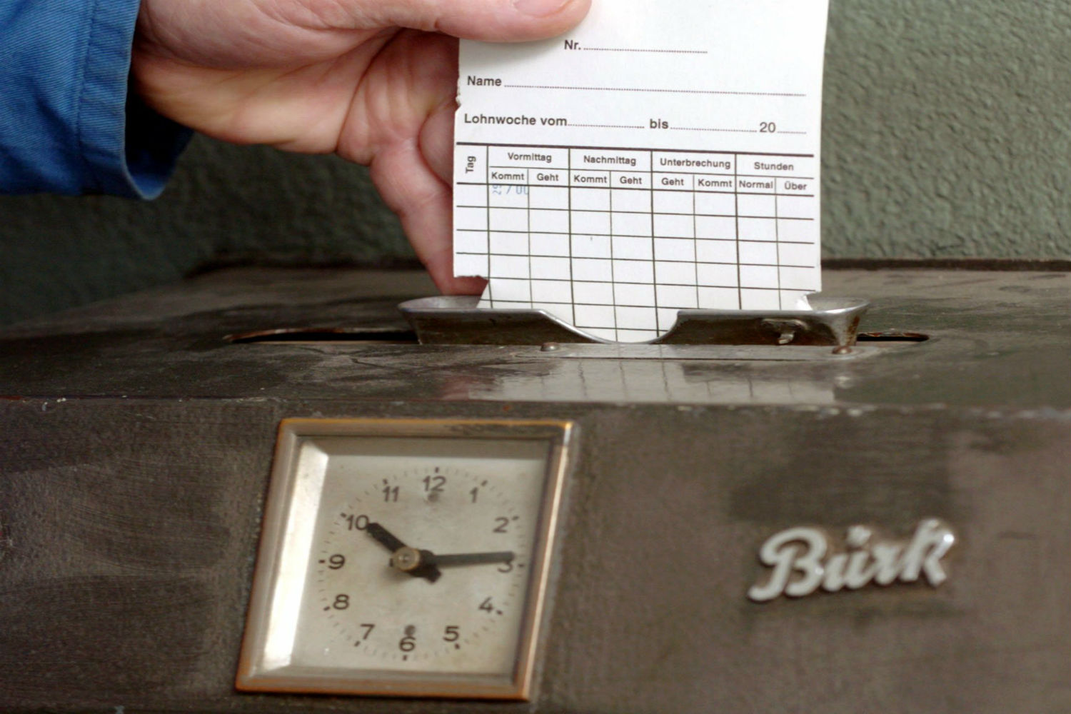 100 years later, Germany calls the 8-hour working day into question