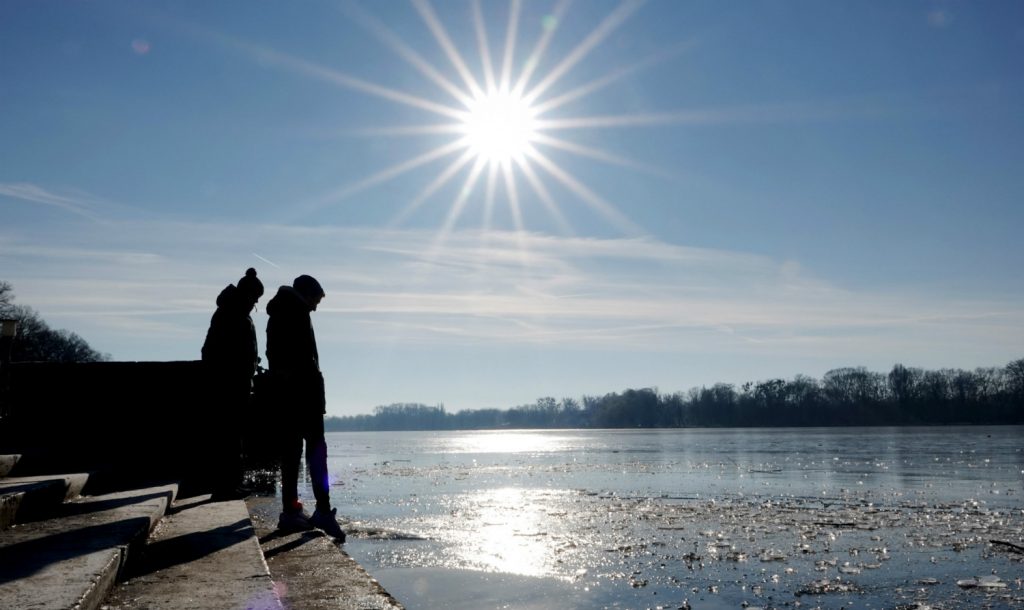 As cold spell grips Germany, warning over icy waterways issued