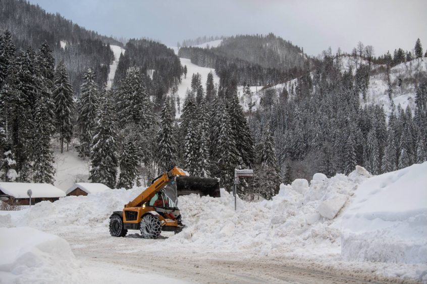 Germany on alert as snowfall and storms batter the country