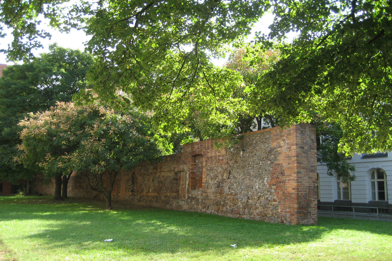 Weekend Wanderlust: Discovering the original medieval Berlin Wall