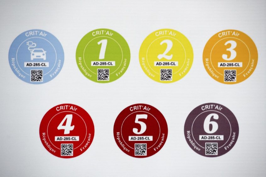 Driving in France: How the Crit’Air vehicle sticker system works