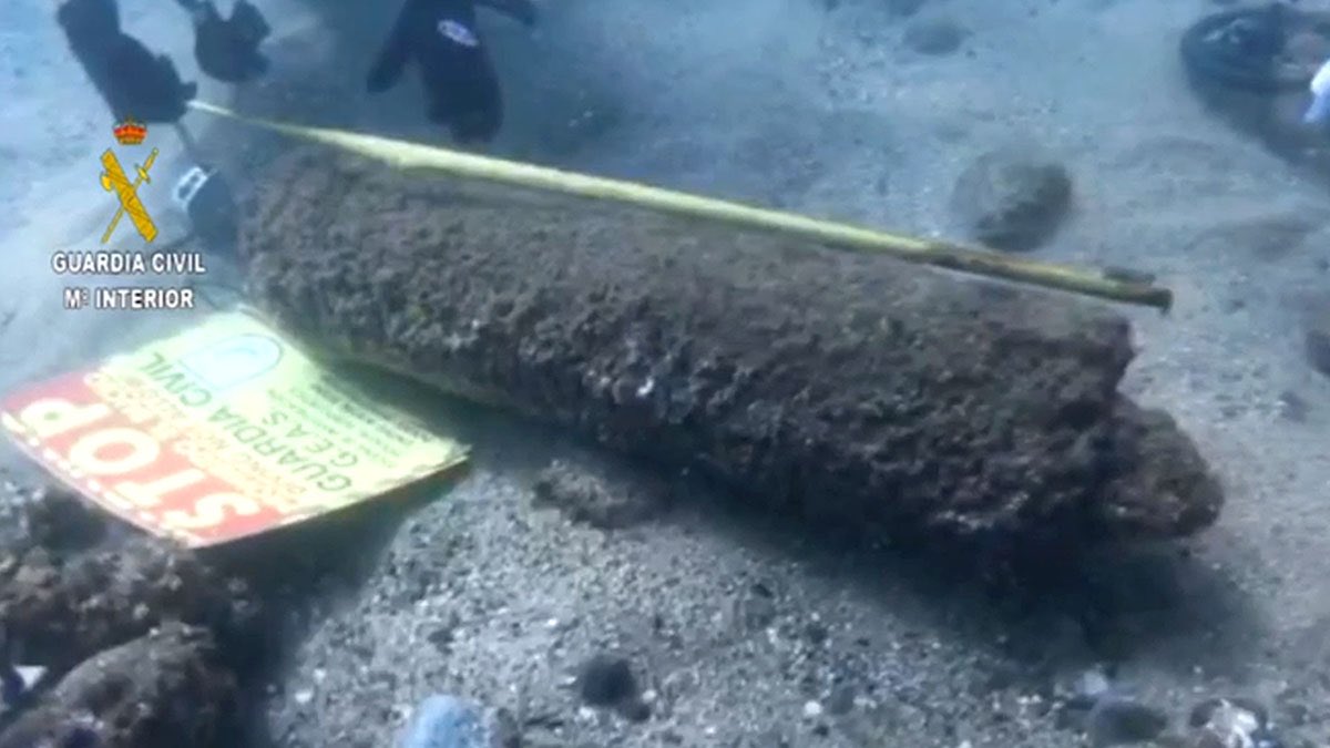 Barcelona beach evacuated after discovery of unexploded Civil War bomb