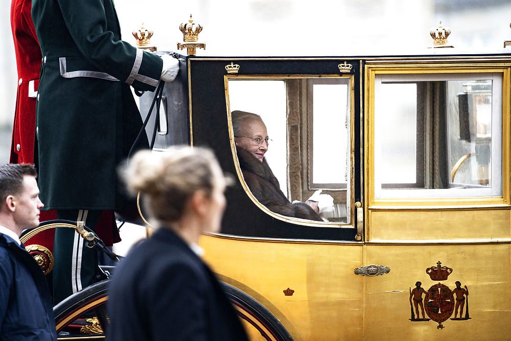 What’s the deal with the Danish Queen’s golden carriage ride through ...