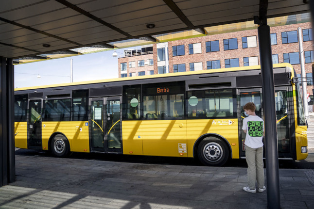 Denmark discusses lower minimum age for bus drivers
