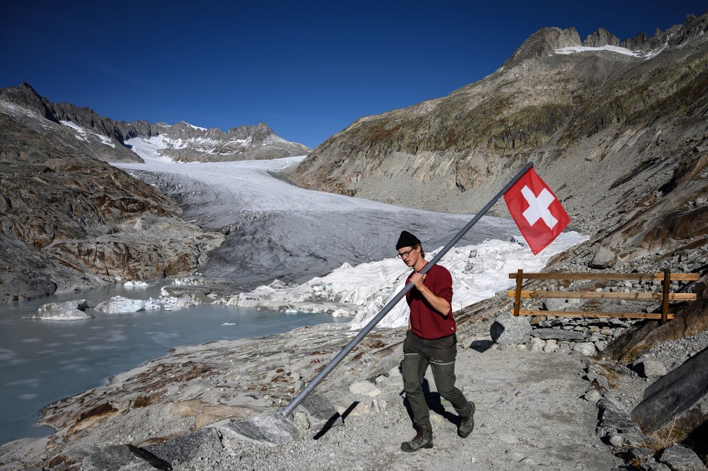 EXPLAINED: Can Swiss citizenship be revoked – and can you get it back?