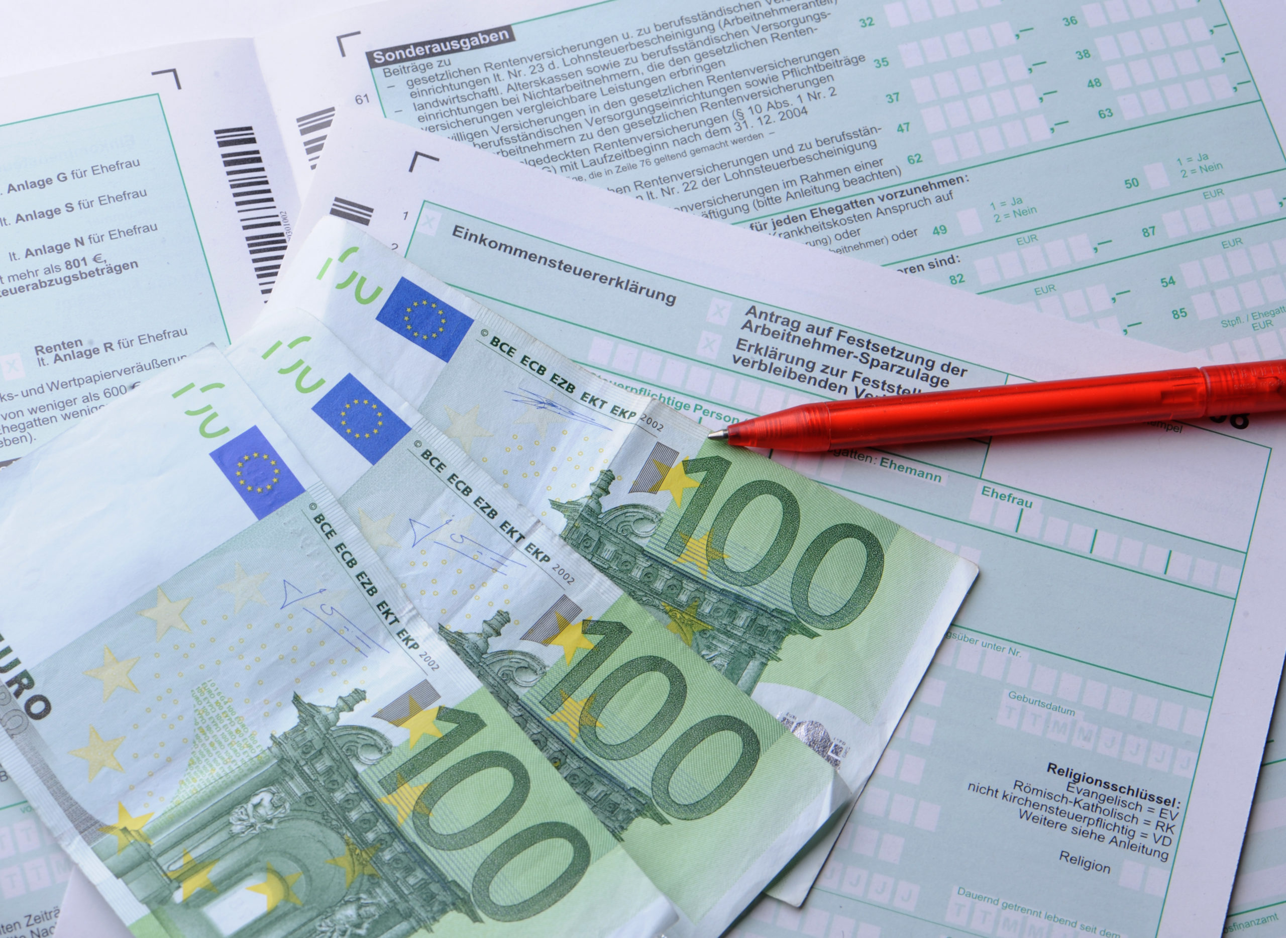 EXPLAINED How To Save Money On Your Taxes In Germany Time News