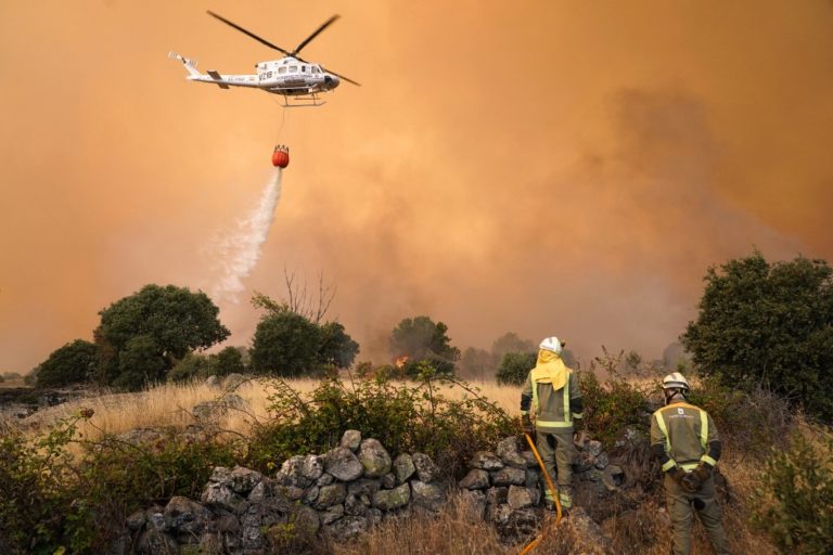 Firefighters battle hundreds of blazes set deliberately in northern Spain