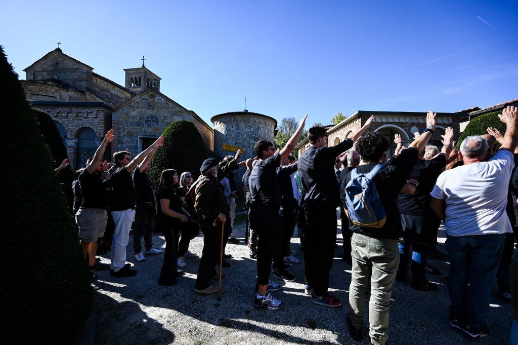 Treasure trove of ancient Roman statues unearthed in Tuscany