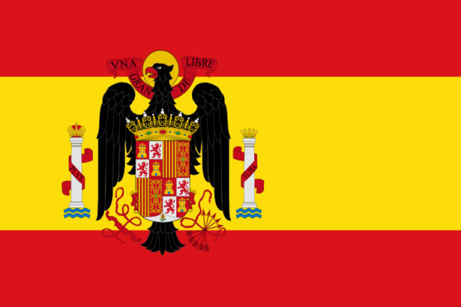Why do many people see Spain's flag as a fascist symbol?