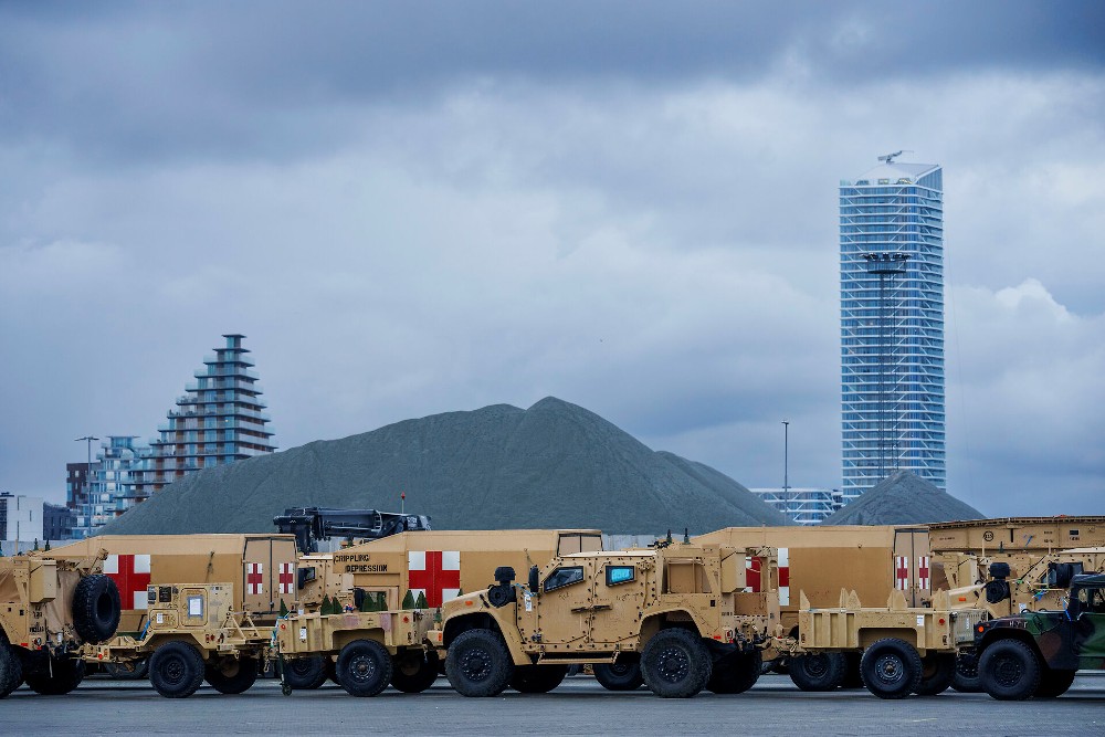 IN PICTURES: US military unloads transport ship at Aarhus Harbour