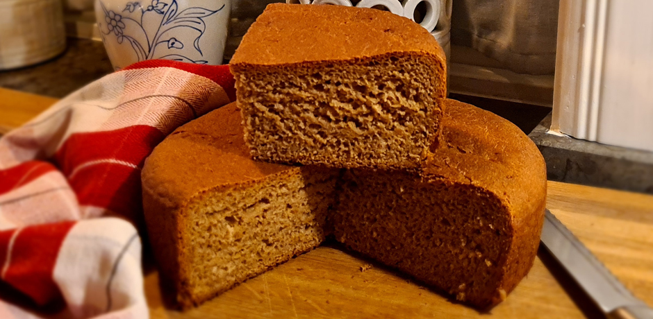 Calf dance and boiled bread: The weirdest Swedish foods to get EU ...